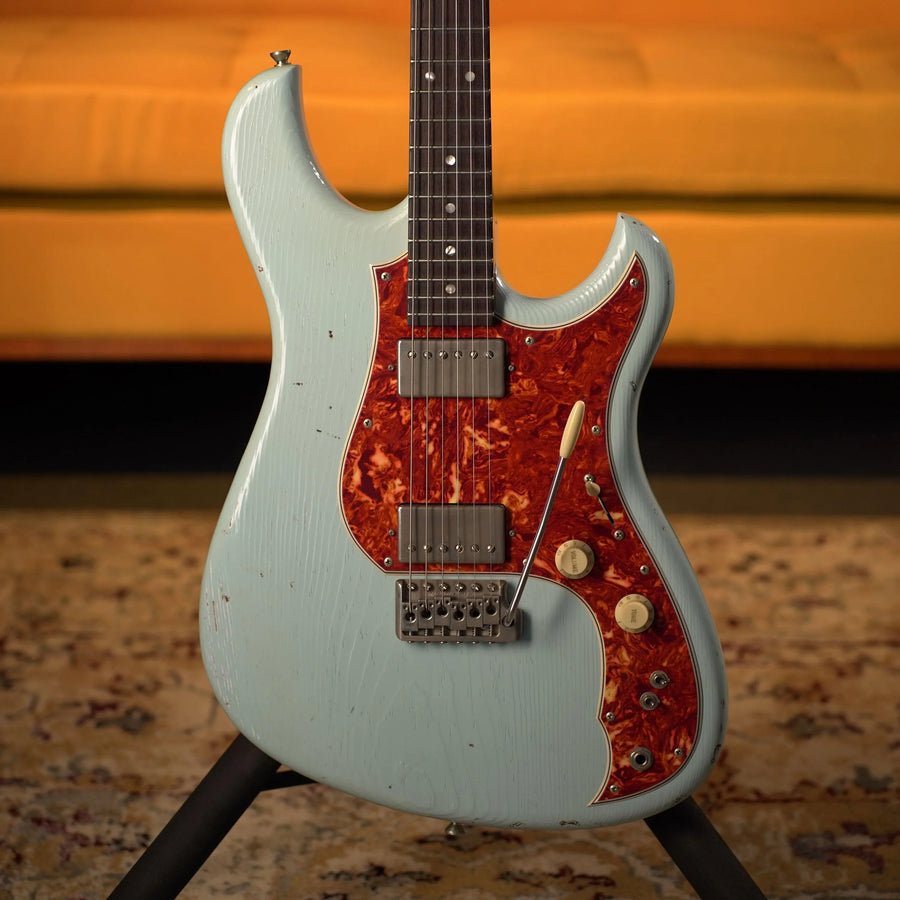 High Voltage Guitars | Boutique Guitar Shop | Nashville, TN